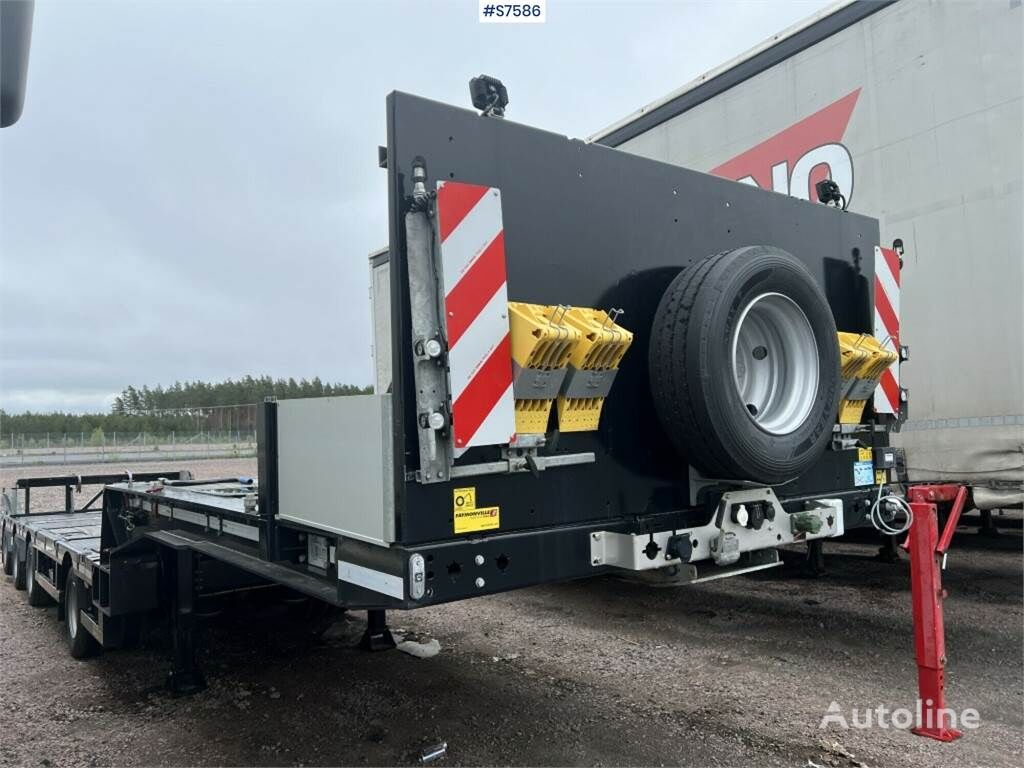 Faymonville Multimax Jumbotrailer poluprikolica sa niskom platformom