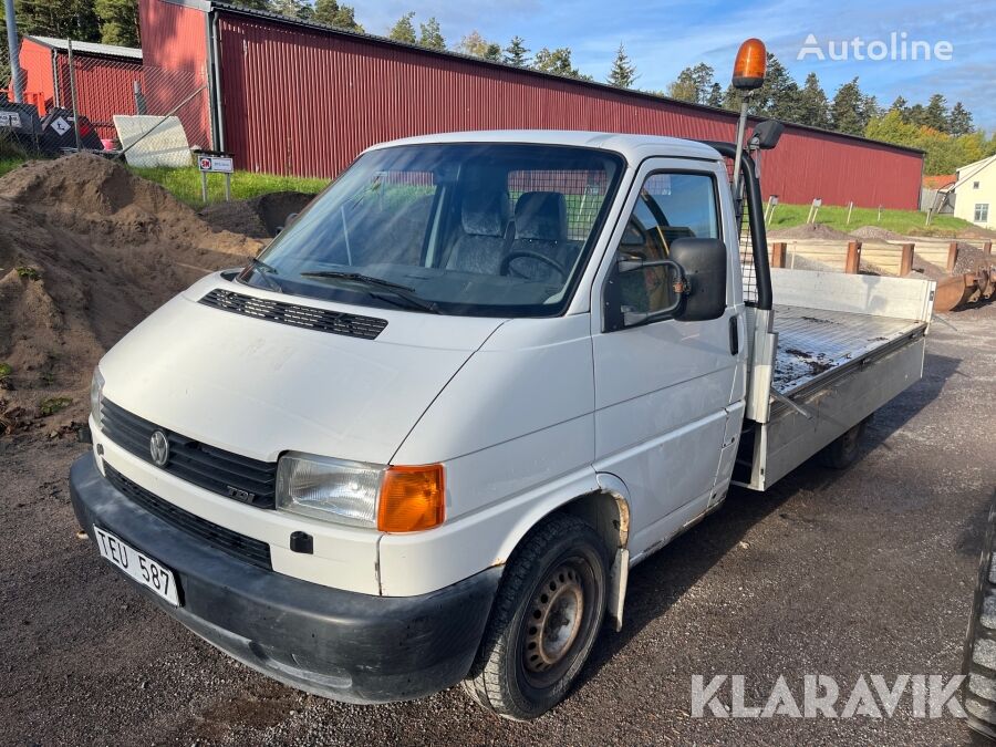 Prodaje se Volkswagen Transporter kamion s ravnom platformom < 3.5t na aukciji