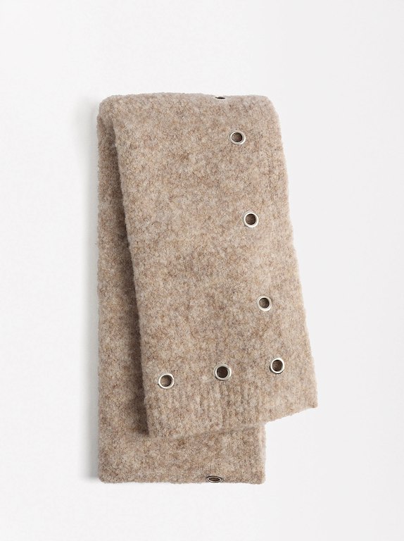 SCARF WITH WOOL AND STUDS