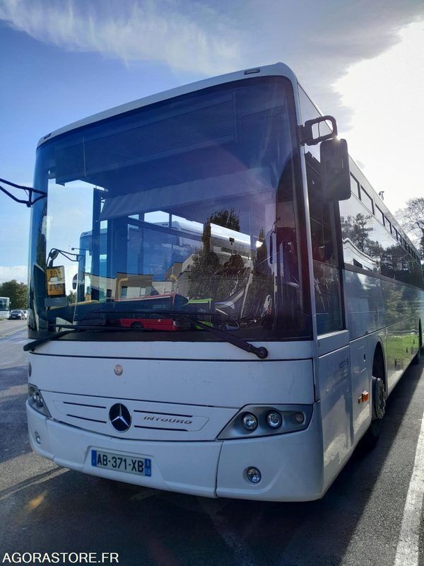 Prodaje se Mercedes-Benz EVOBUS INTOURO turistički autobus na aukciji