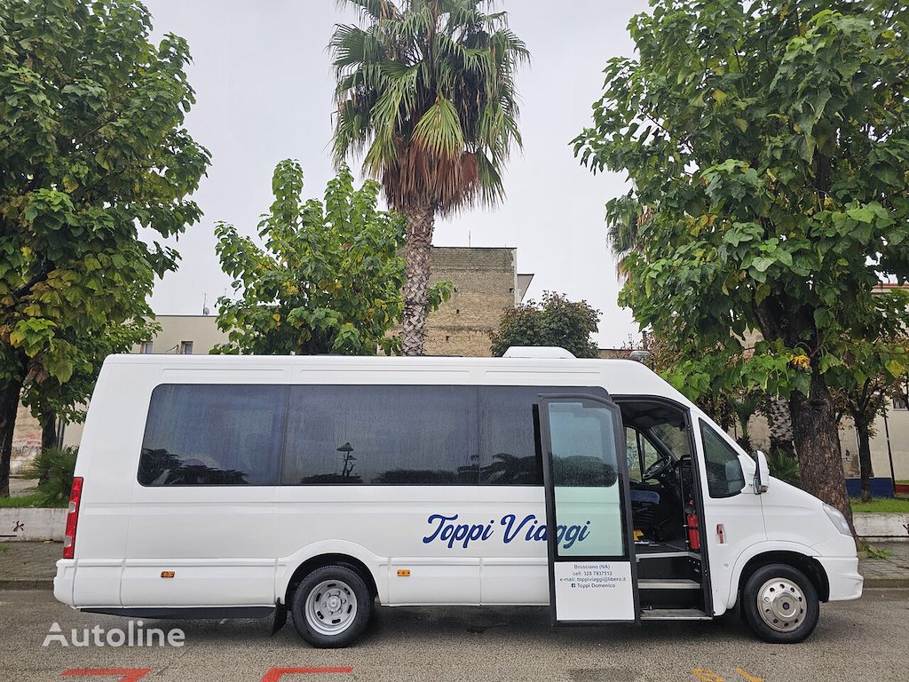 IVECO DAILY TURISTICO EURO 5 50 C17 POSTI 20 CC 3000 turistički autobus