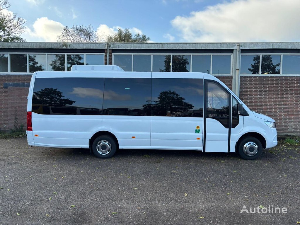 Novi Mercedes-Benz Sprinter 517 putnički minibus