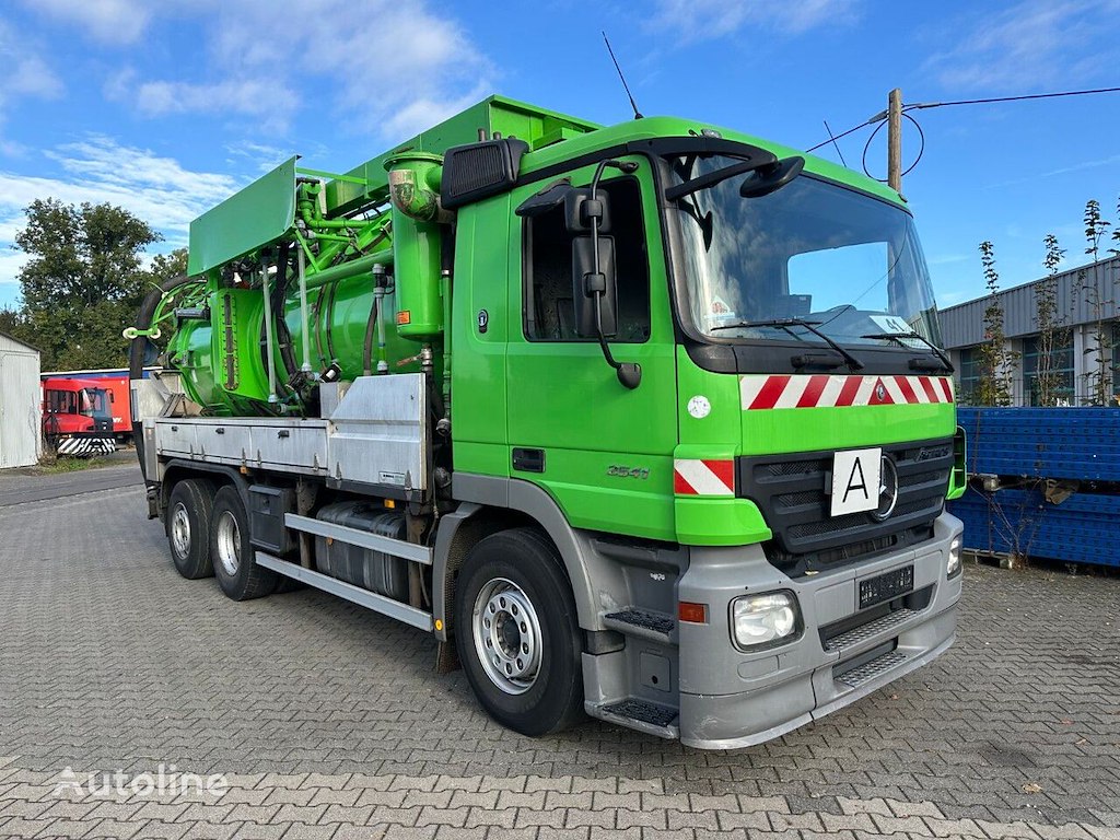 Mercedes-Benz Actros 2541 / Kroll Kombi + Funk autofekalac