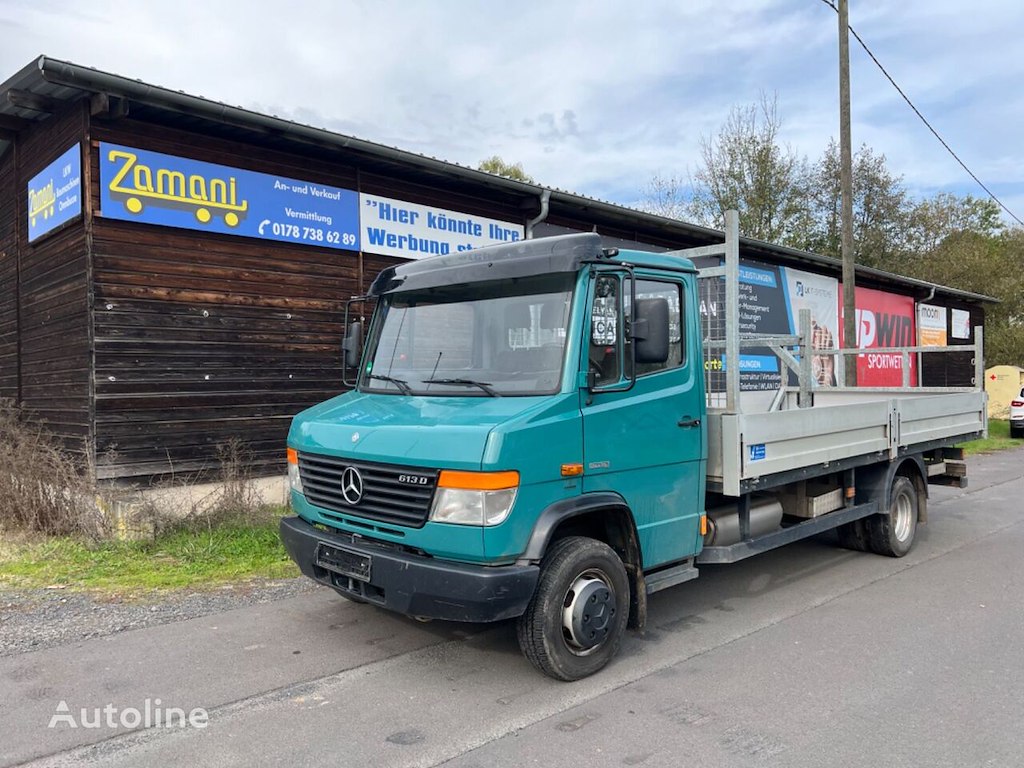 Mercedes-Benz Vario 613D kamion s ravnom platformom