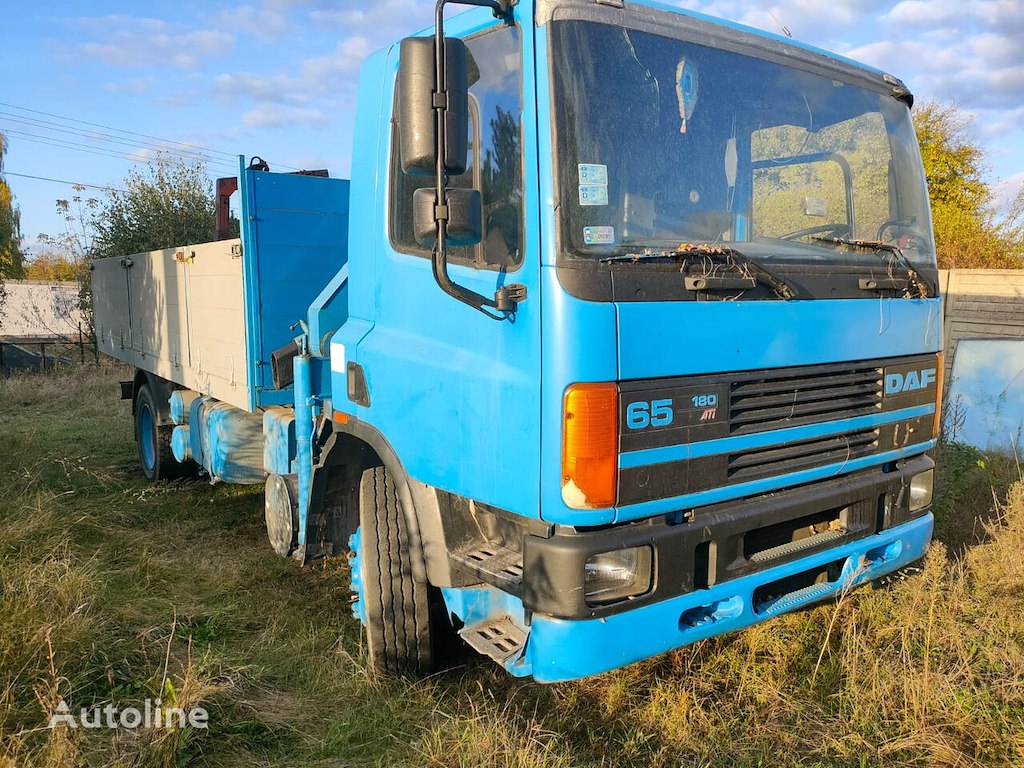 DAF CF 65 180 KM kamion s ravnom platformom