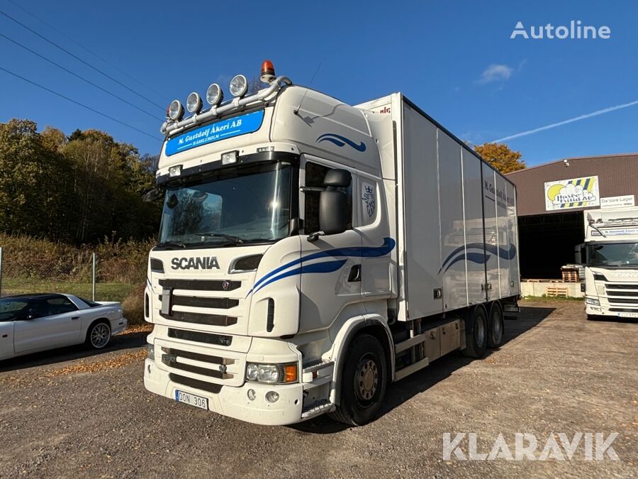 Prodaje se Scania R560 kamion furgon na aukciji