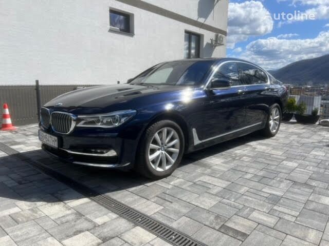 BMW Rad 7 730D xDrive sedan