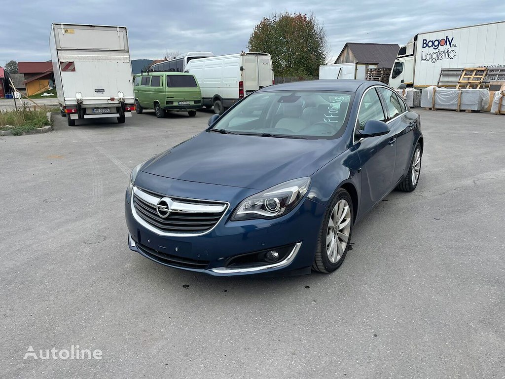 Opel Insignia Cosmo sedan