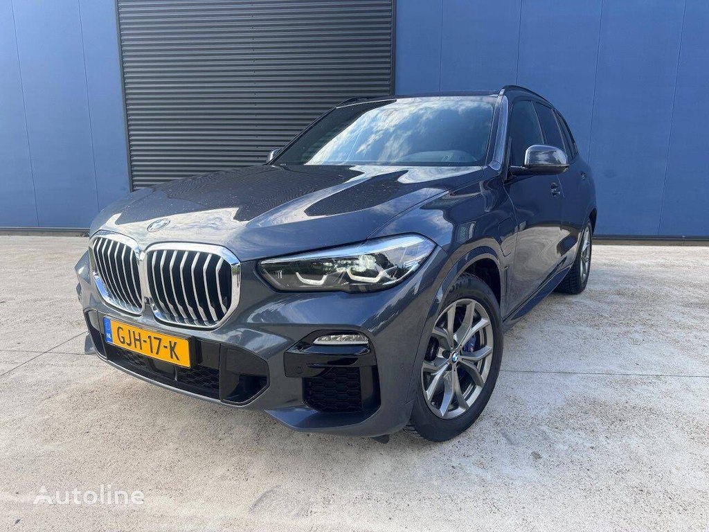 Prodaje se BMW X5 XDRIVE45E sedan na aukciji