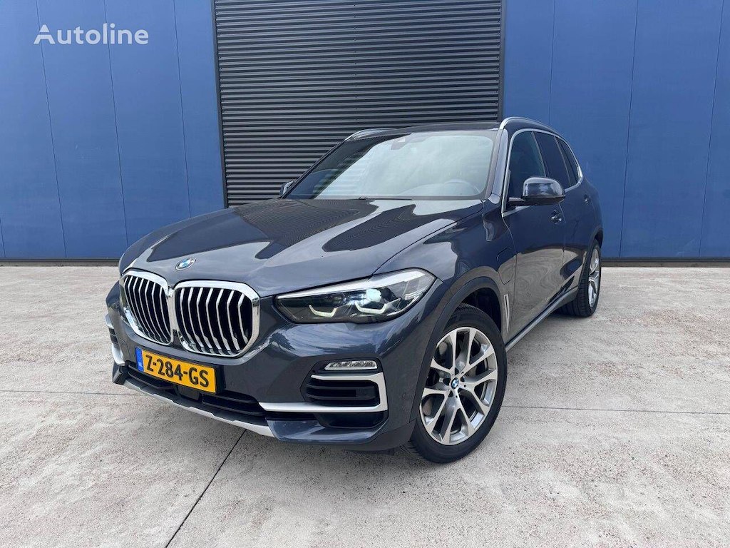 Prodaje se BMW X5 XDRIVE45E terenac na aukciji