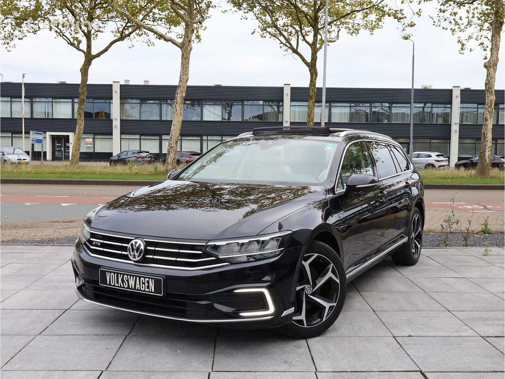 Prodaje se Volkswagen Passat karavan na aukciji