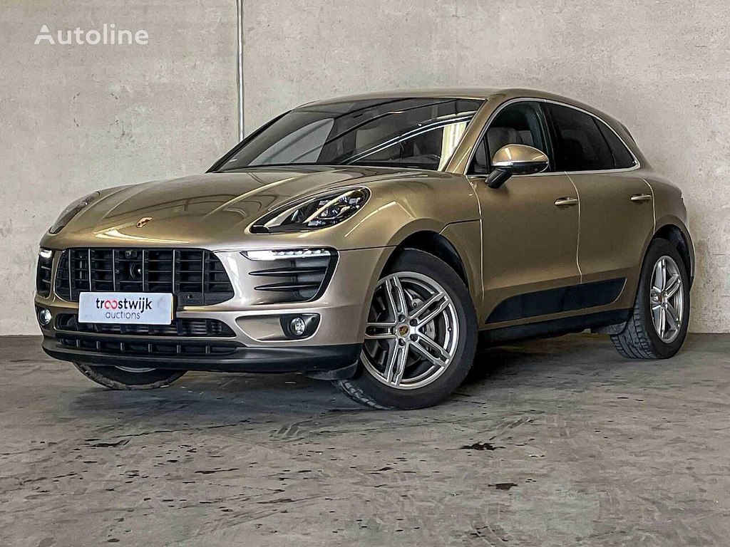 Prodaje se Porsche Macan krosover na aukciji