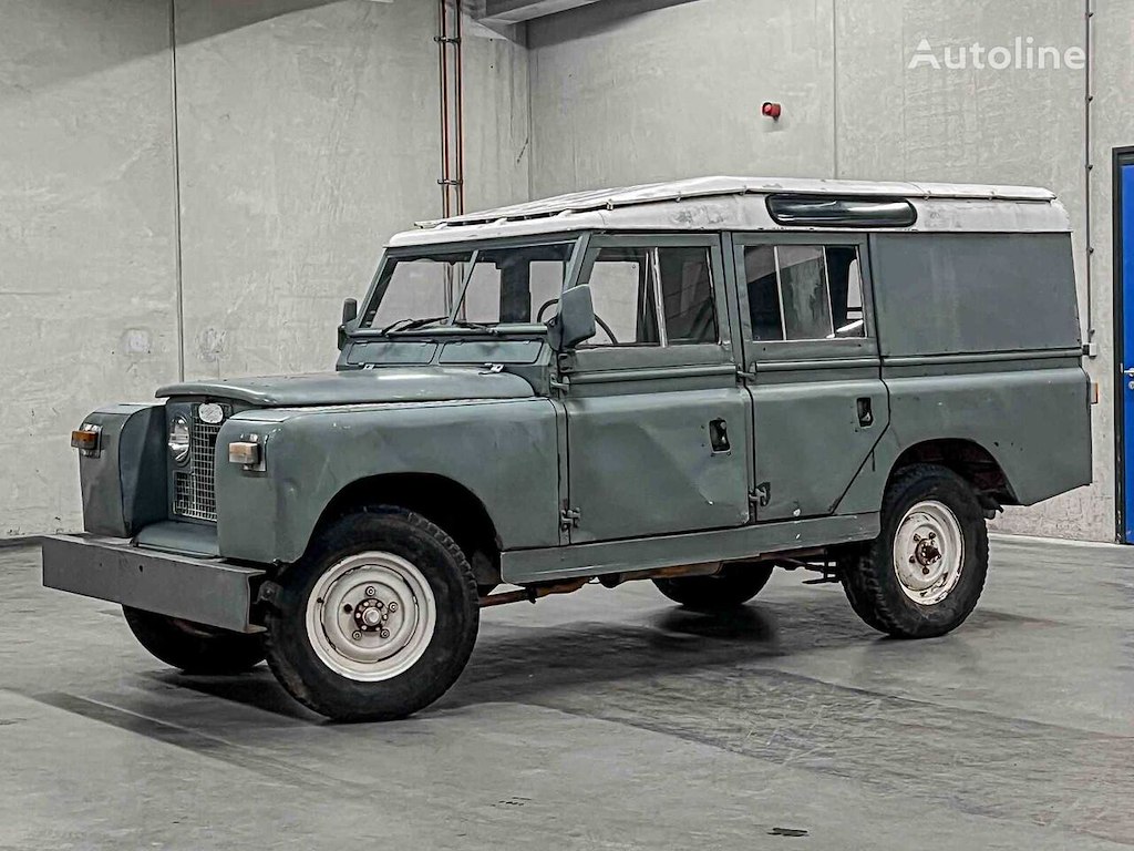 Prodaje se Land Rover Defender terenac na aukciji