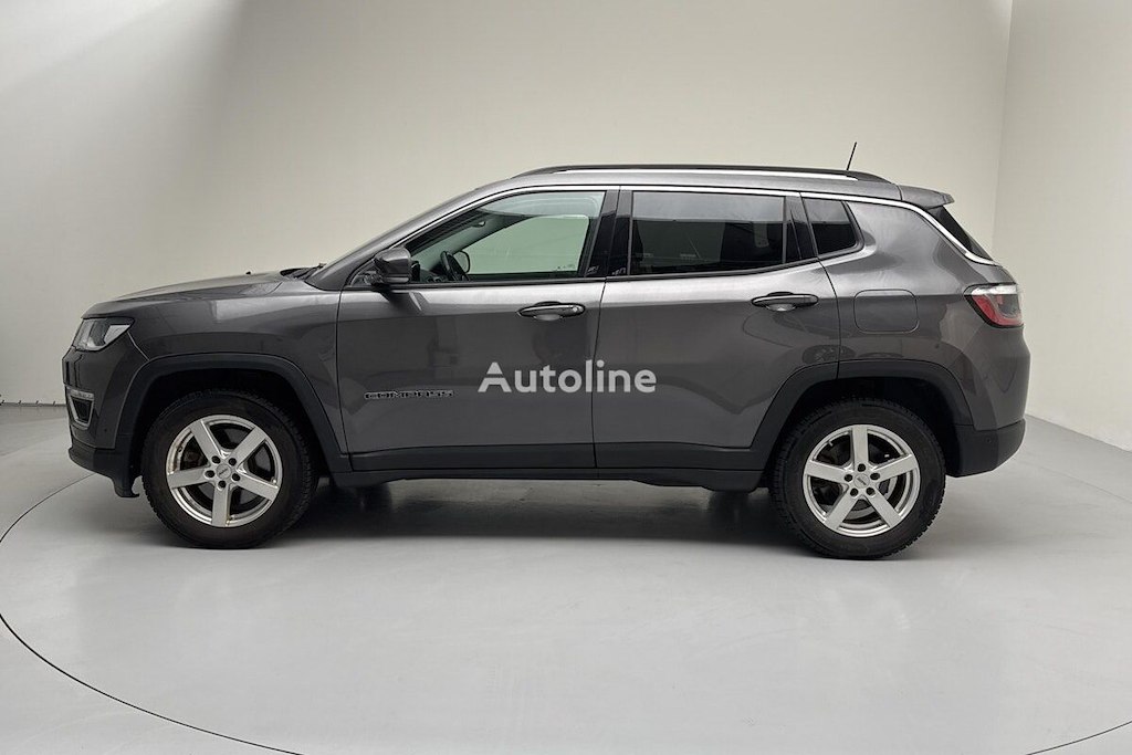 Prodaje se Jeep Compass krosover na aukciji