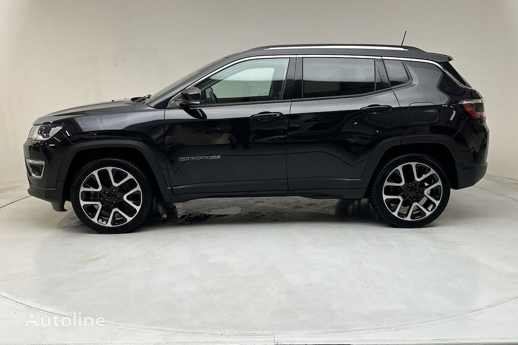 Prodaje se Jeep Compass krosover na aukciji