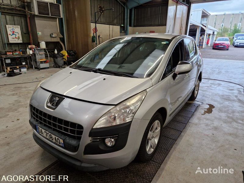 Prodaje se Peugeot 3008 hečbek na aukciji