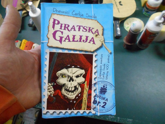 Čarli Smol - Piratska galija