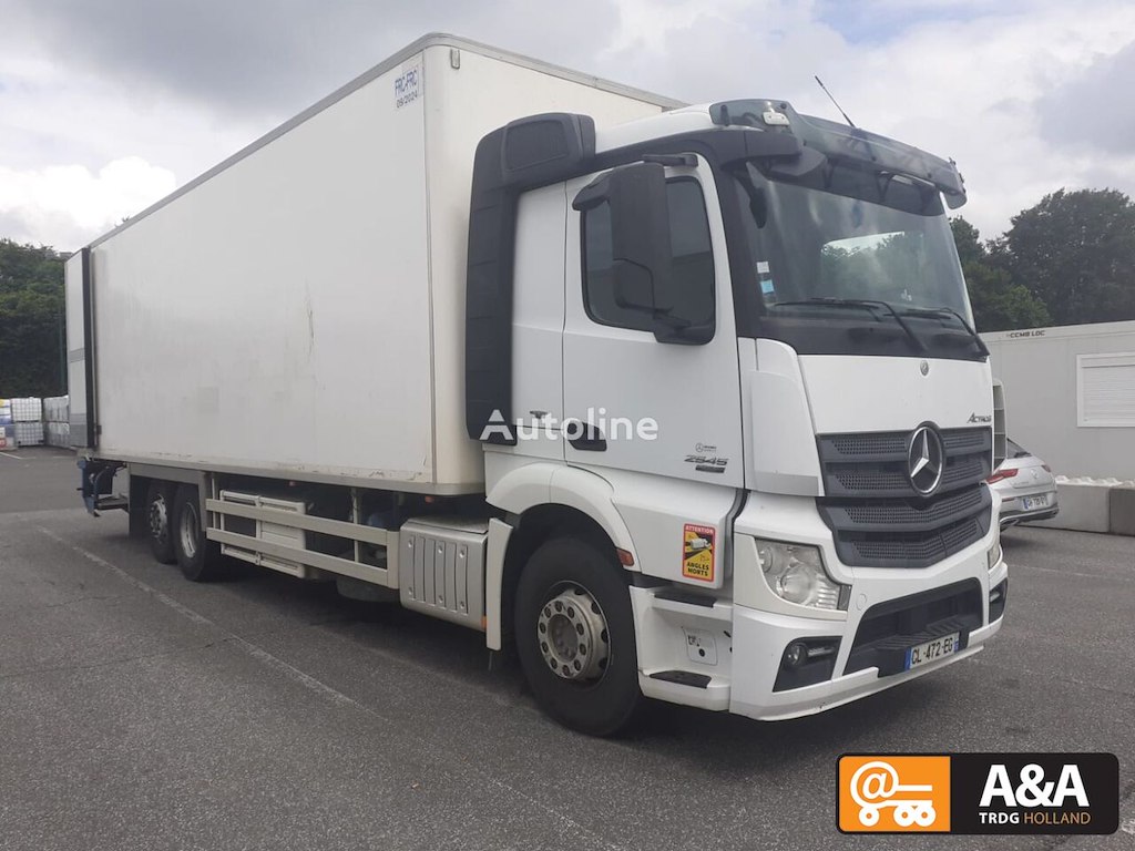 Mercedes-Benz 2545 NLG Actros, Steer/lift axle, Dual CARRIER kamion hladnjača