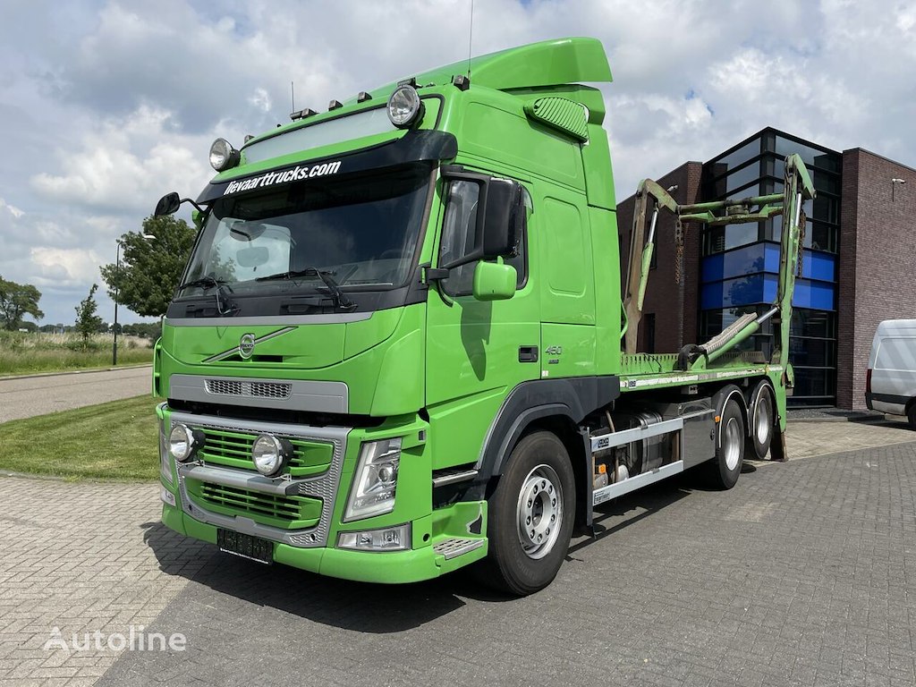 Volvo FM450 kamion autopodizač kontejnera