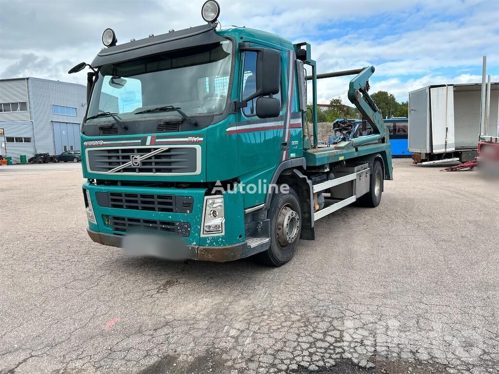 Prodaje se Volvo FM 300 4*2 podizač kontejnera na aukciji