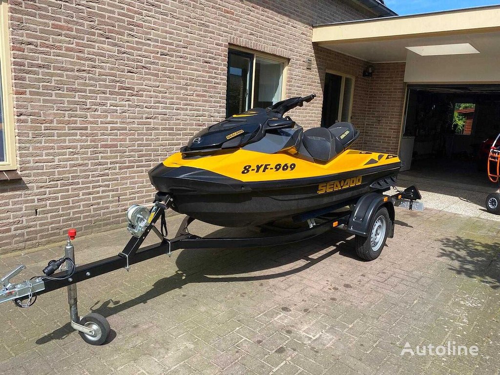 Prodaje se Sea-Doo GTR 230 jet ski na aukciji