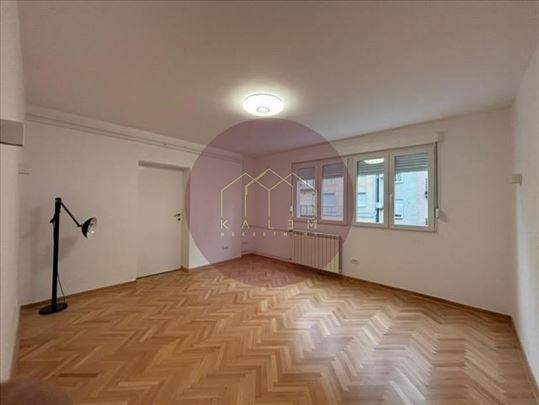 Beograd, Crveni krst, Stan, 3.0, 80m2