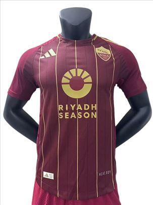 AS Roma 2024/2025 domaci dres