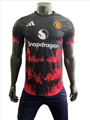 Manchester United 2024/2025 Red Sea Edition dres