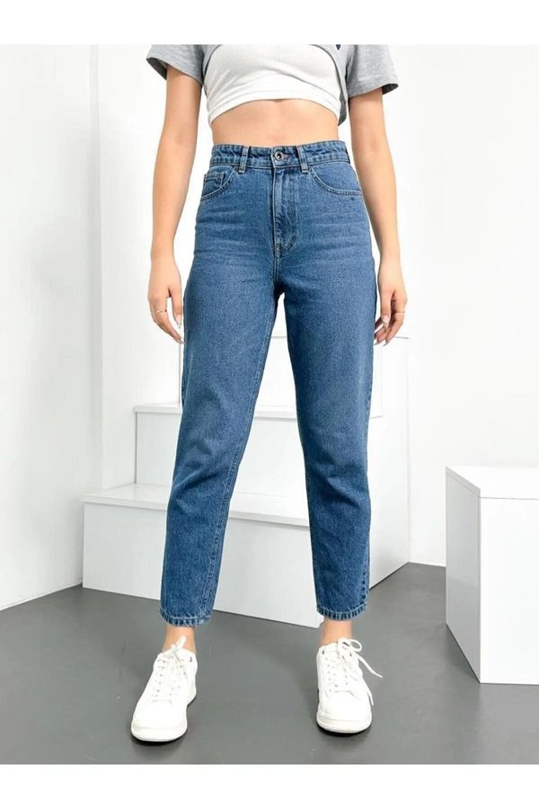 74092 DEWBERRY HLT MOM JEANS HIGH WAIST WOMEN JEANS-LIGHT BLUE
