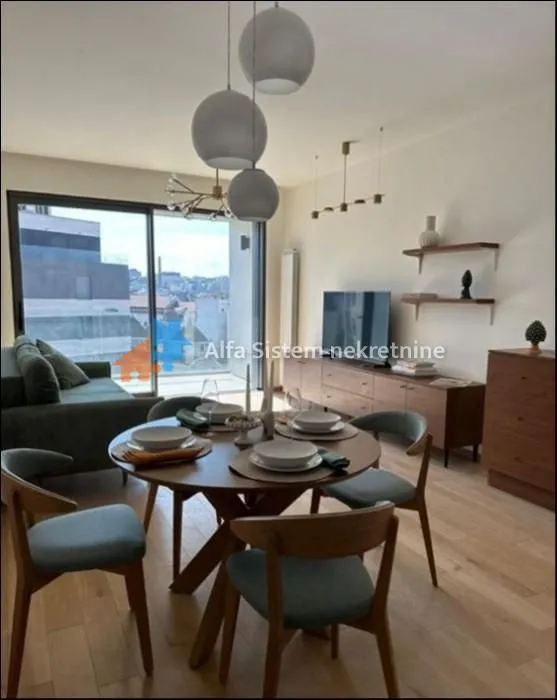 Izdavanje, trosoban stan, 74m2, Dorćol, Beograd