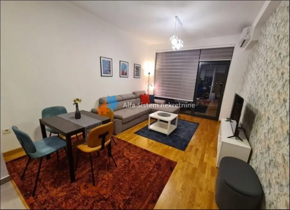 Izdavanje, dvosoban stan, 55m2, Beograd Na Vodi, Beograd