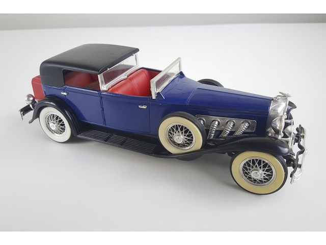 Duesenberg Mira Made in Spain 1/24