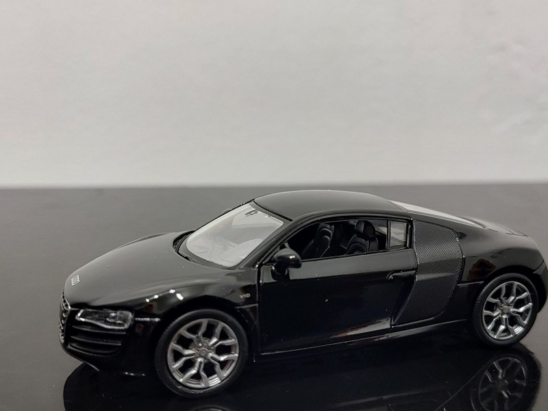 Welly audi R8 sports licenciran