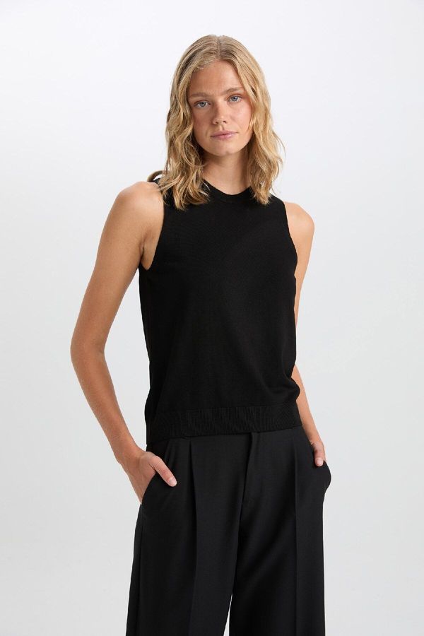 DEFACTO WOMEN'S BLACK FITTED CREW NECK RIB SLEEVELESS BASIC PLAIN SWEATER