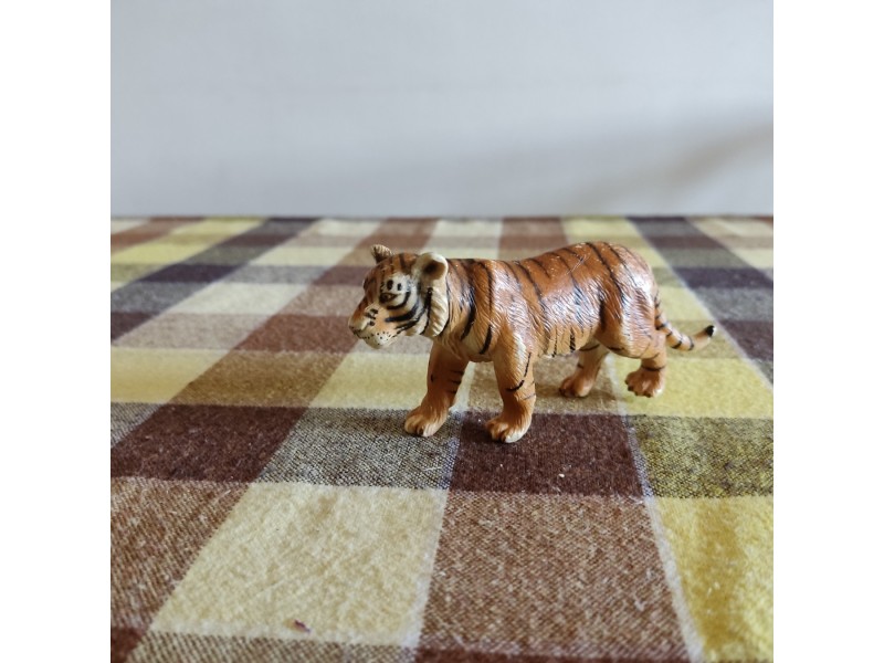 Schleich mladi tigar