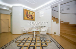 Zemun, Meandri, Zagorska , 5.0, 400m2, 2500EUR