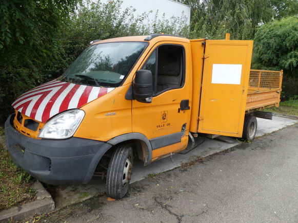 Prodaje se IVECO Daily kamion kiper < 3.5t na aukciji