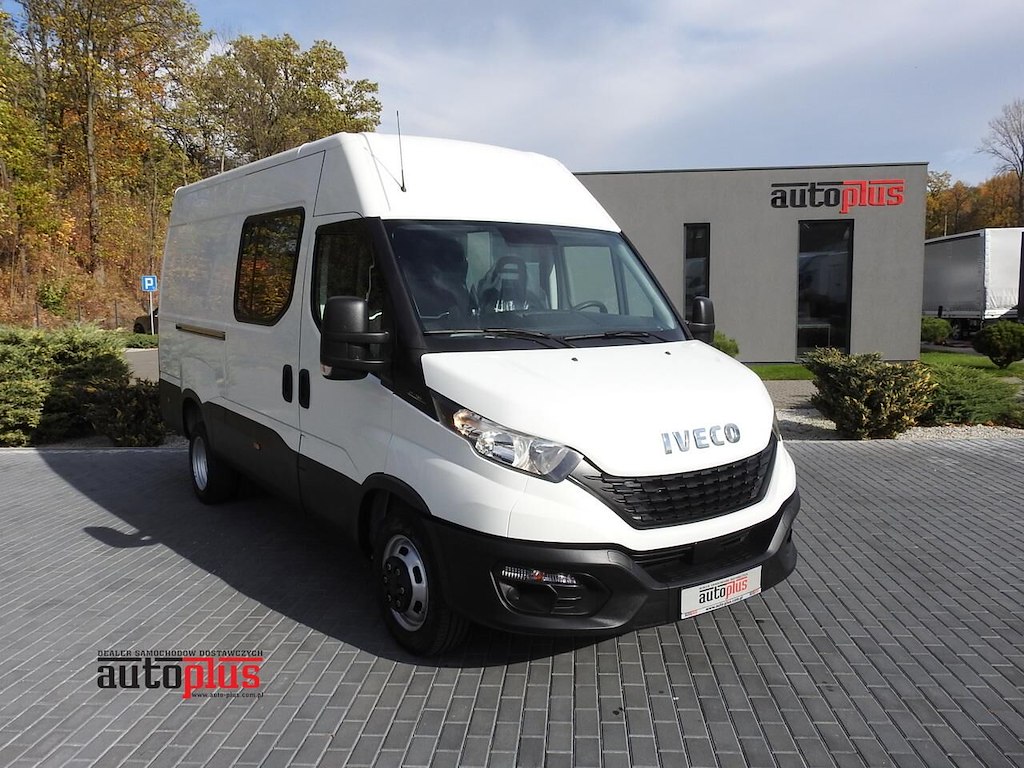 IVECO Daily kombi minibus