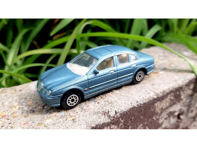 1:60 Welly Model 1999 Jaguar S-Type / No 2035