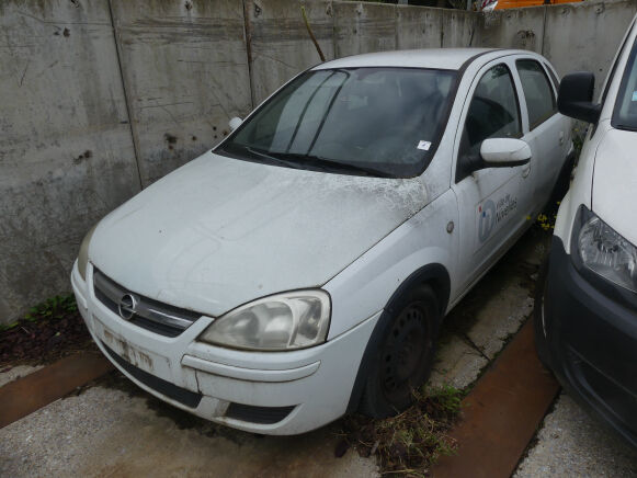 Prodaje se Opel Corsa hečbek na aukciji