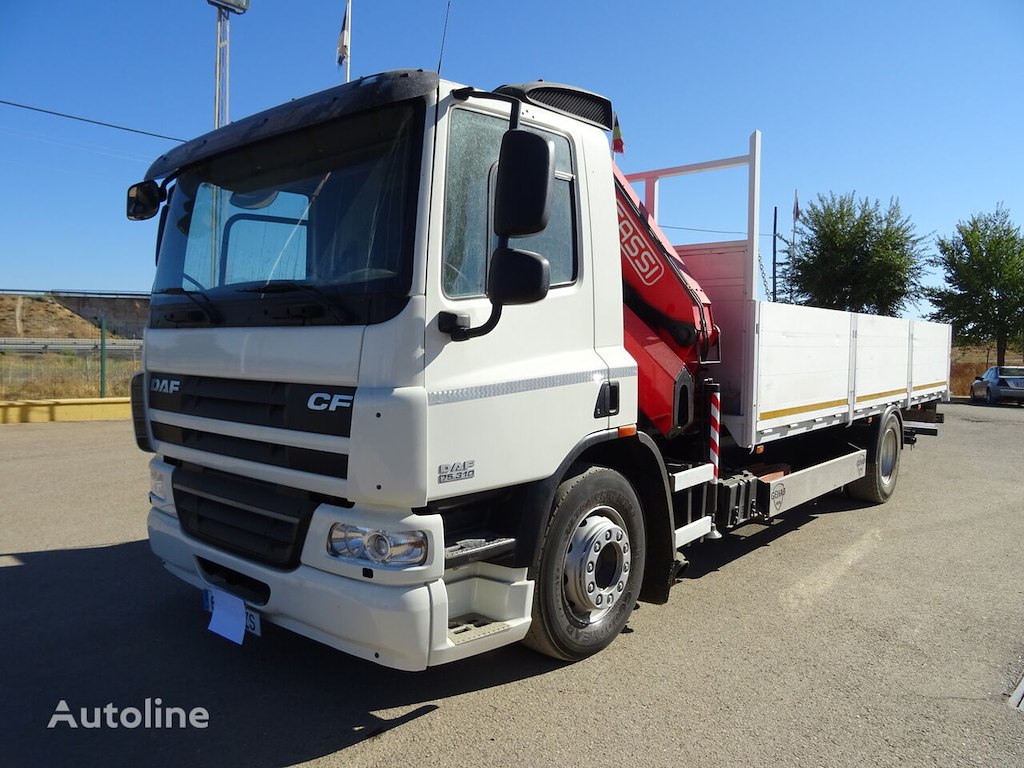 DAF CF 75 310 kamion s ravnom platformom