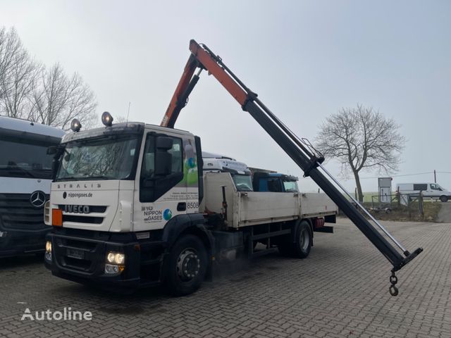 IVECO AS190T310 kamion s ravnom platformom