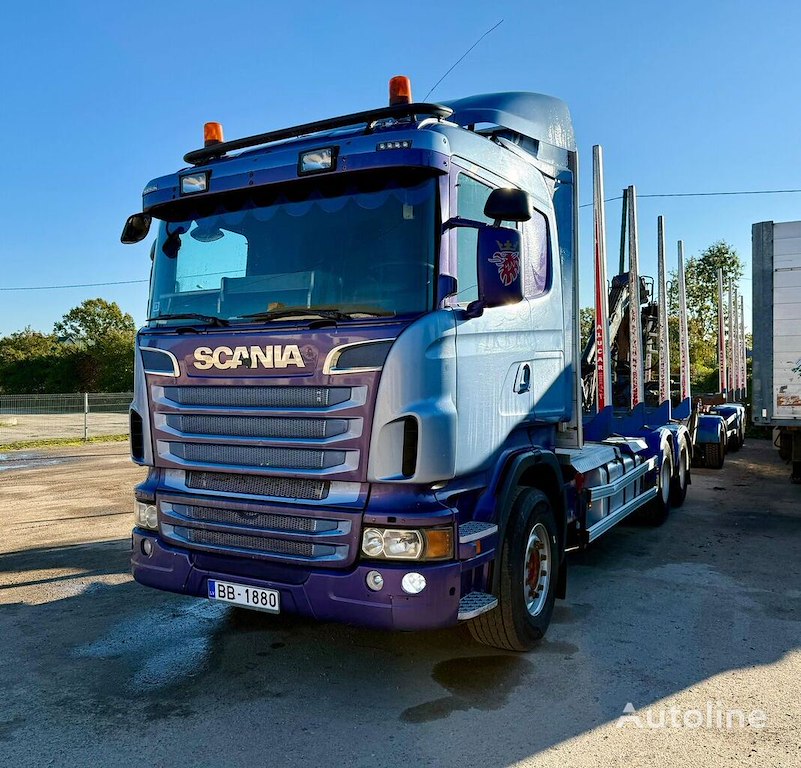 Scania R500 kamion za prevoz drva + šumarska prikolica