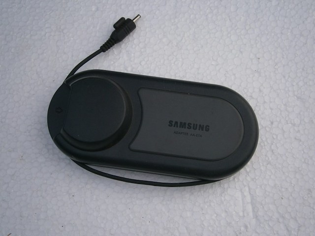 1-28.SAMSUNG AA-E7A   8.4V-1.5A