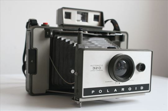 Polaroid automatic 320 land camera (Na stanju)