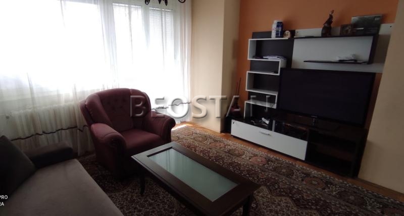 Novi Beograd - Blok 61 #58565 700 €