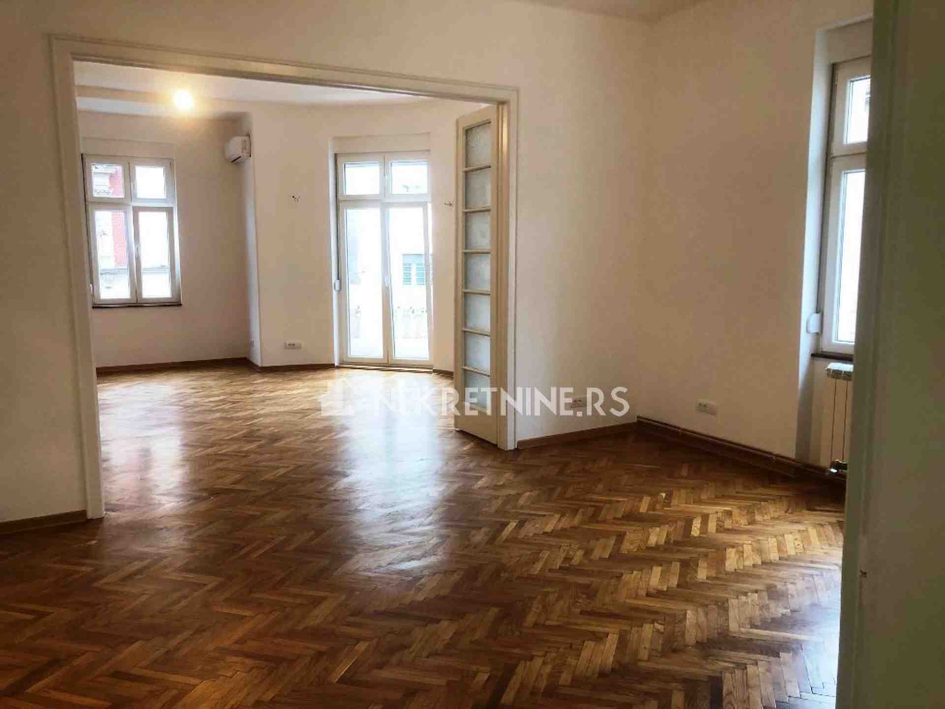 Trg Republike, 3.0 prazan ID#17773 2.500 €