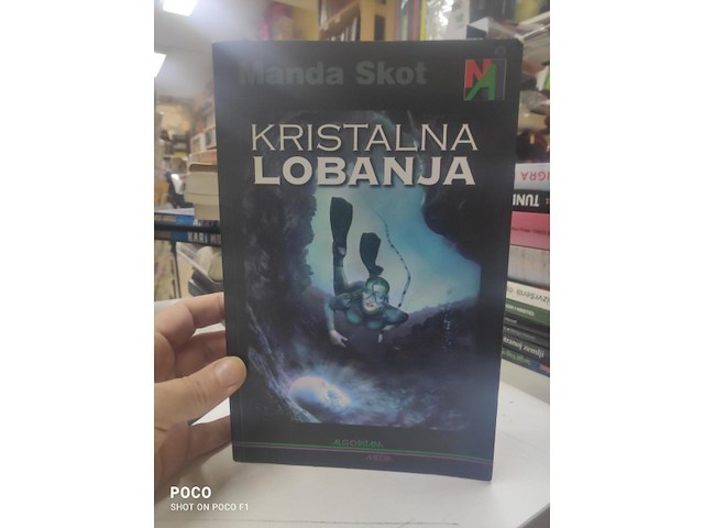 Kristalna lobanja Manda Skot