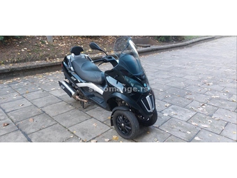 Piaggio Mp3 B kategorija