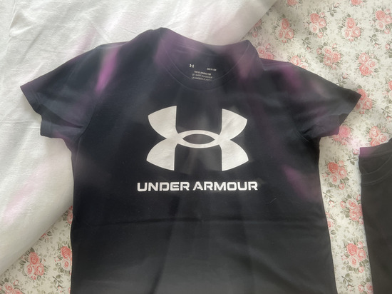 Under Armour majca nova